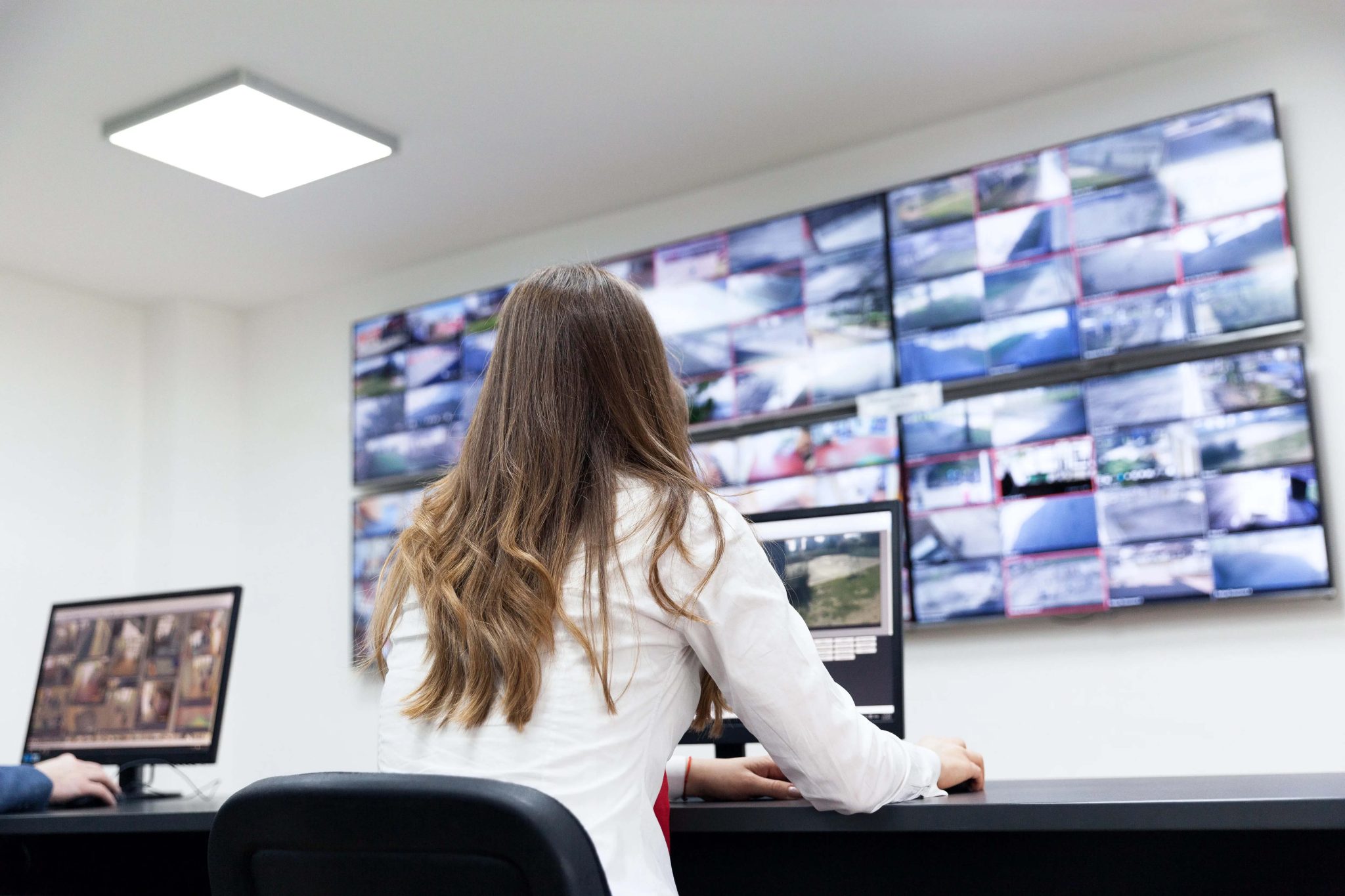 Comprehensive Security Solutions | Contact Silverseal